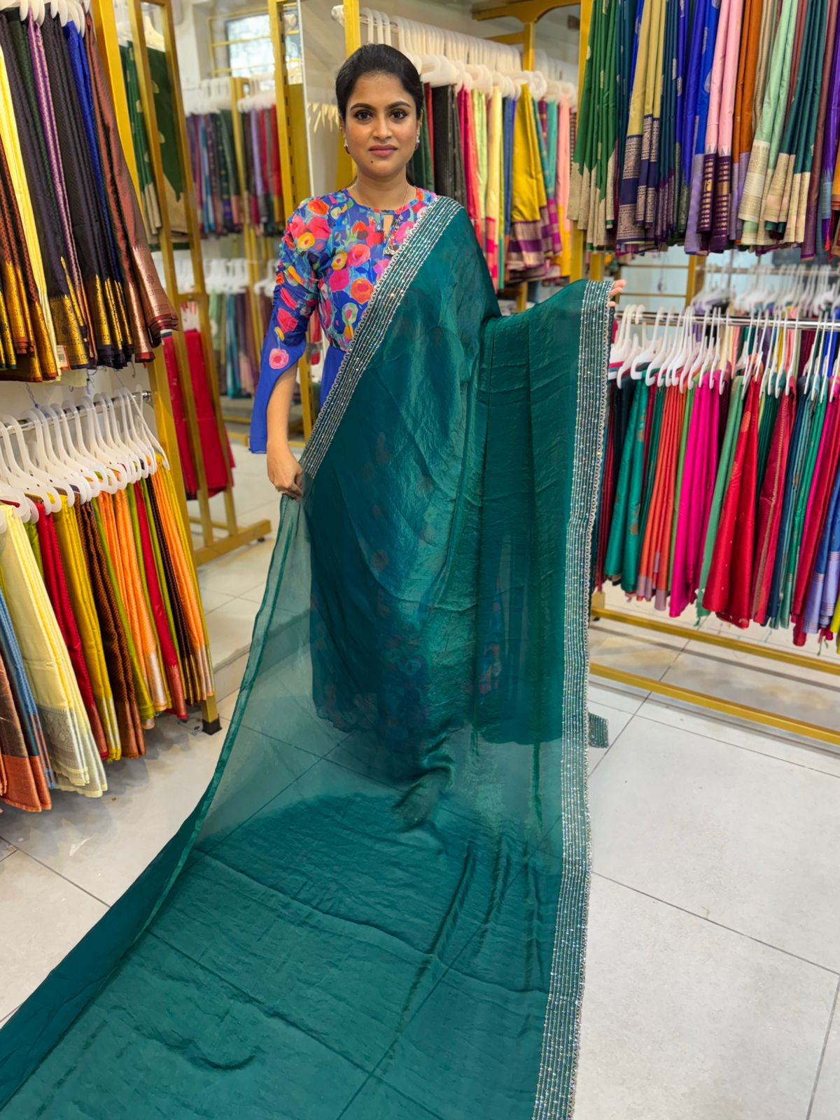 DESJ175 – KIRUTHIKHAA'S BOUTIQUE